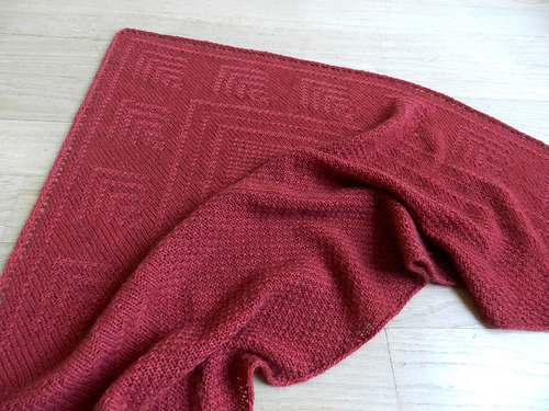Ravelry: Reversible Guernsey stitch shawl pattern by Lidia Tsymbal
