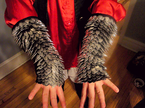 Ravelry: Dragon Slayer Gauntlets pattern by Anna Connors