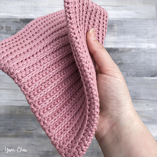 Ravelry: Ribbed Potholder pattern by Rebecca Langford
