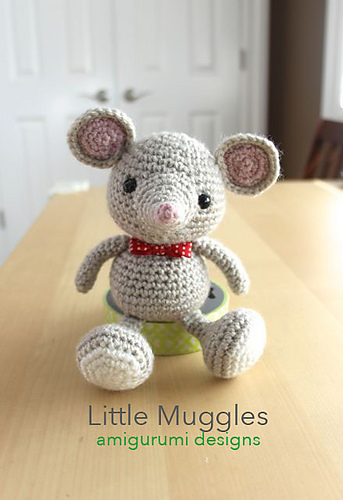Ravelry: Buttons the Mouse pattern by Little Muggles