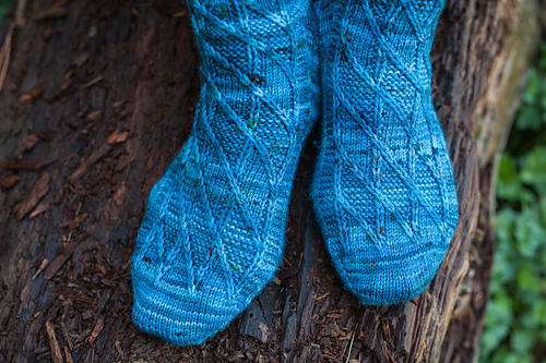 Ravelry: Swing Left pattern by Megan Williams