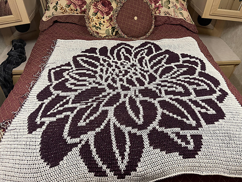 Ravelry: Full Bloom Throw pattern by Amy Iverson