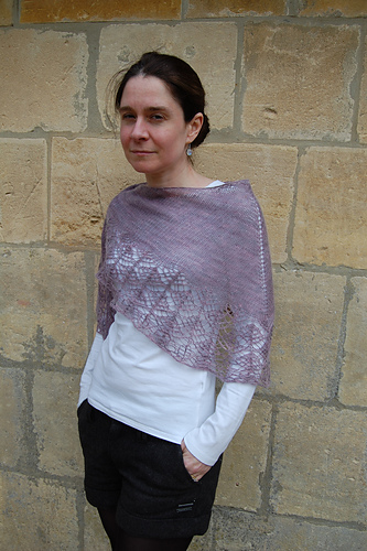 Ravelry: Lucy Snowe shawl pattern by Elizabeth Felgate