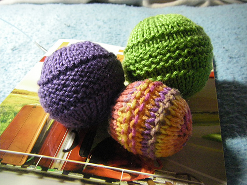 Ravelry: Balls pattern by Debbie Macomber