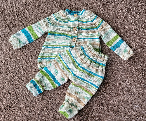 Ravelry: B 20-7 Knitted pants pattern by DROPS design