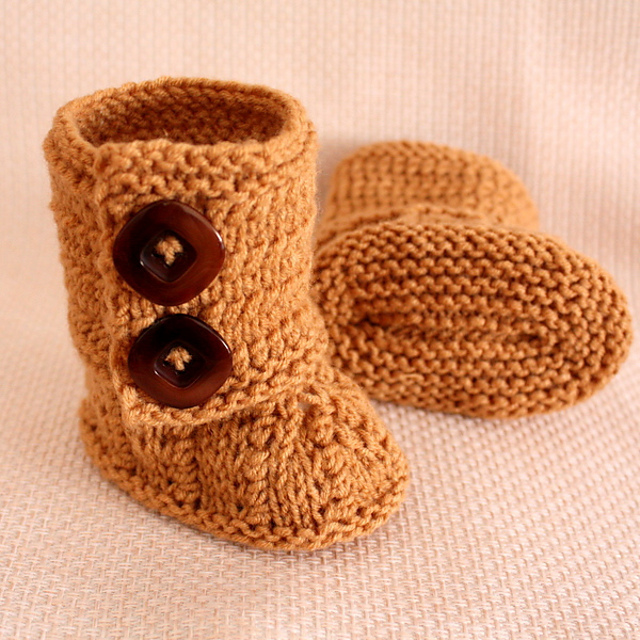 Ravelry: BABY BOOTS pattern by Julia Noskova