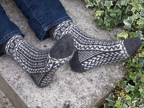Ravelry: Liseron pattern by Yvette Noel