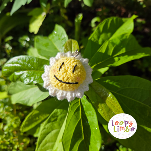 Ravelry: Sunny Flower pattern by Loopy Limbo