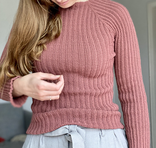 Ravelry: Hug Me Tight Sweater pattern by Teplo Knitwear