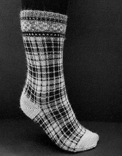 Ravelry: Piper Socks pattern by Fibrely