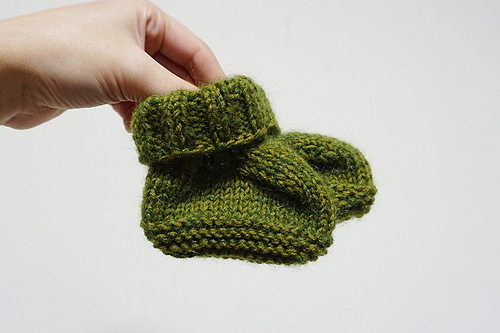Ravelry: Bon booties pattern by L'oro unico