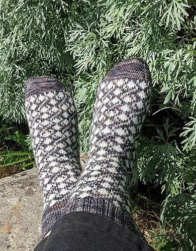 Ravelry: Cascading Lantern Socks pattern by Lorraine Rayson
