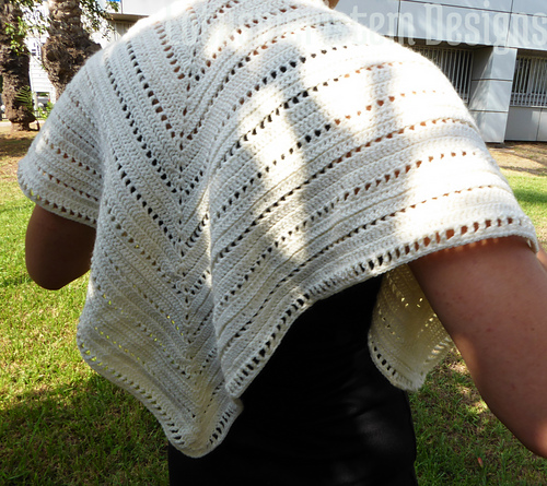 Ravelry: Cape Shawl pattern by Meirav Rath