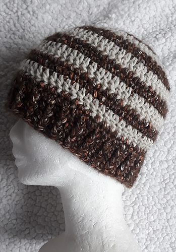 Ravelry: Easy Stripes Hat pattern by Sonja Otto