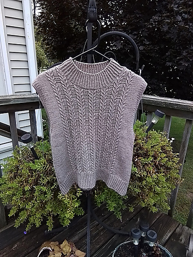 Ravelry: Herbarium Slipover - Wool Edition pattern by loveknit.nl
