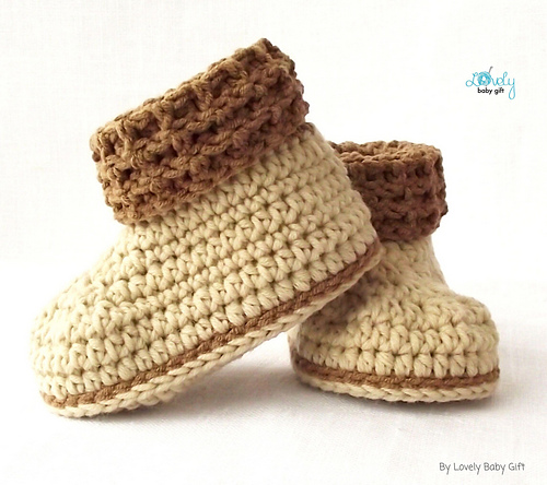 Ravelry: Cuffed Two Tone Baby Booties pattern by Viktorija Dineikiene