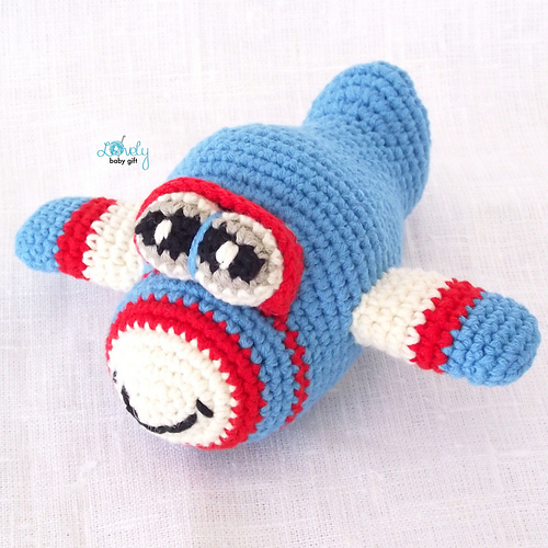 Ravelry: Amigurumi Airplane Stuffed Tiny Toy pattern by Viktorija ...