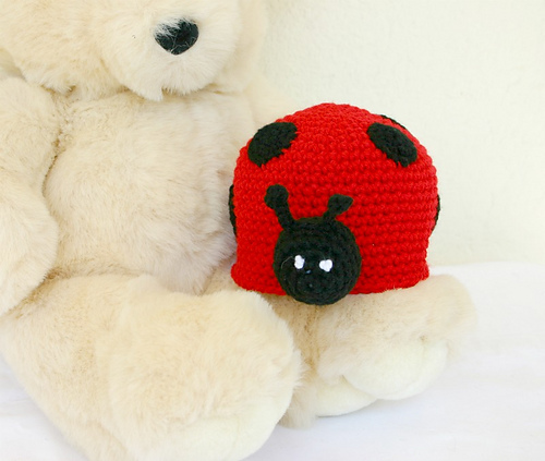 Ravelry: Infant Ladybug Beanie Hat pattern by Alaina Smith