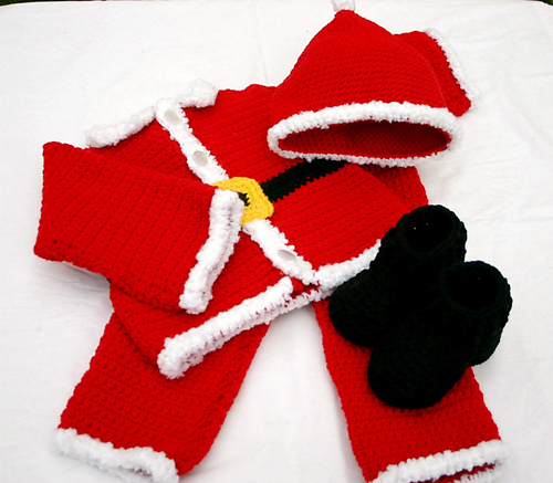 Ravelry: Baby Santa Suit pattern by Alaina Smith