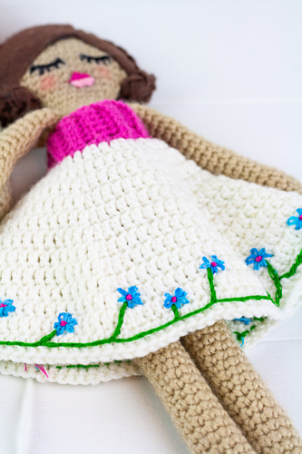 Ravelry: Heirloom Doll pattern by Lindsey Dale