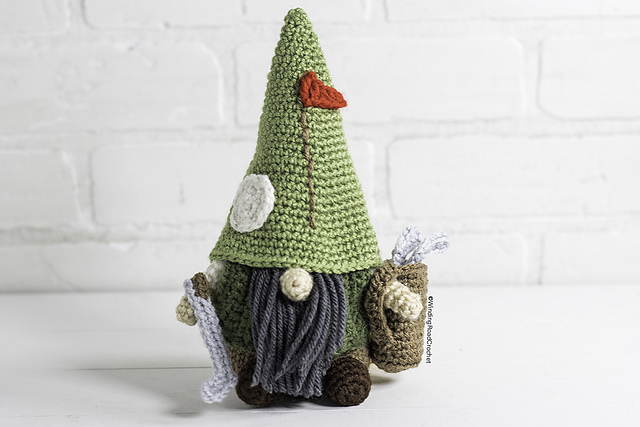 Ravelry: Golfing Gnome pattern by Lindsey Dale