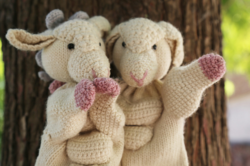 Ravelry: Merino Sheep Puppet pattern by Malabrigo