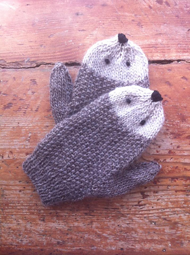 Ravelry: Hedgehog Mittens pattern by Lucy Chaplin