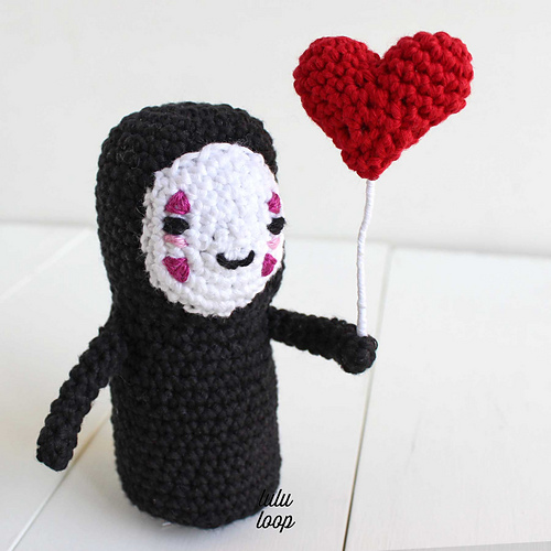 Ravelry: No Face pattern by America Lira