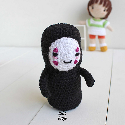 Ravelry: No Face pattern by America Lira