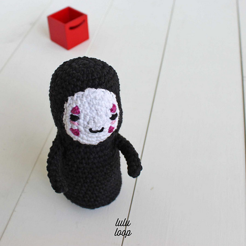 Ravelry: No Face pattern by America Lira