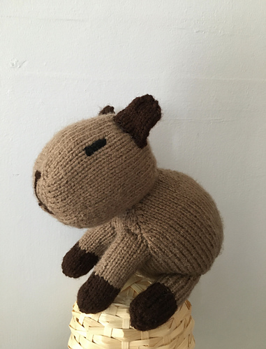 Ravelry: Capybara pattern by Luna Knitting