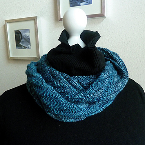 Ravelry: Random Loop pattern by ela m.