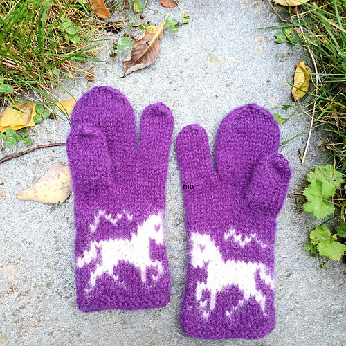 Ravelry: Tova ridevotter / felted Riding mittens pattern by MaBe