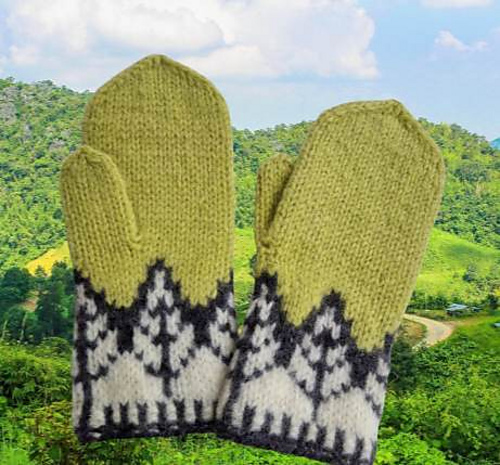 Ravelry: Tova bladvotter / Leaf mittens pattern by MaBe
