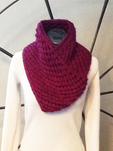 Ravelry: Vortex Infinity Scarf pattern by Heather J. Spellman