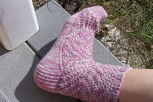 Ravelry: Rib Zagger Socks pattern by Heather J. Spellman