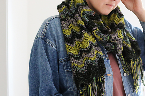 Ravelry: Defying Gravity pattern by Madelinetosh Design Team
