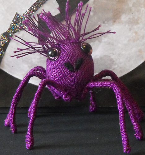 Ravelry: Spider Family pattern by Christine Grant