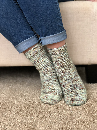 Ravelry: Willow Socks pattern by Magnolia Fiber Co