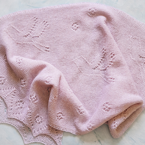 Ravelry: Birdy Stole pattern by Marina Guseva