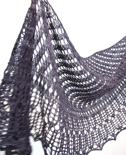 Ravelry: Iron Maiden pattern by Marisa Hernandez