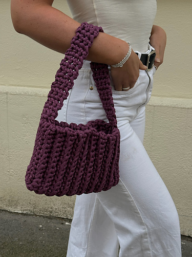 Ravelry: Cleo Bag pattern by MÁIRE by Maria