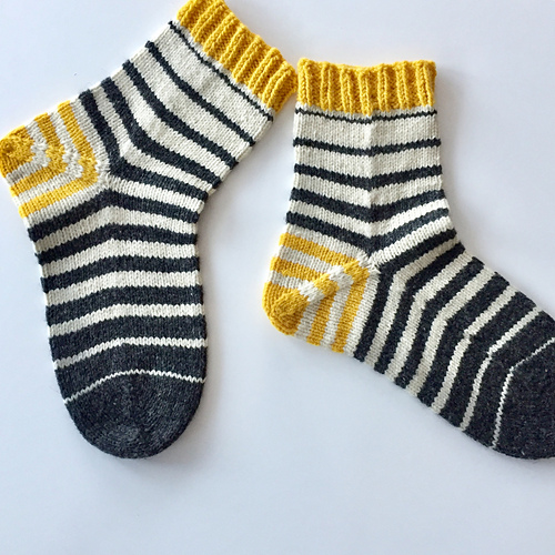 Ravelry: Changing Stripes pattern by Pirjo Brax