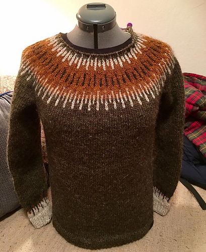 Ravelry: Studlaberg Icelandic Sweater pattern by Maja Siska