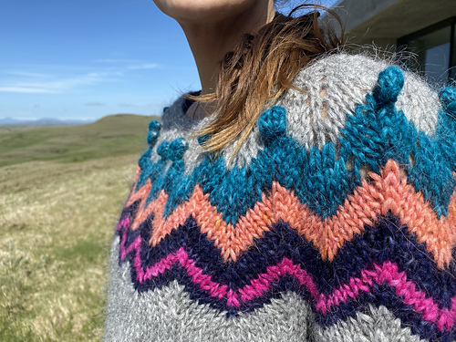 Ravelry: Villanelle pattern by Maja Siska