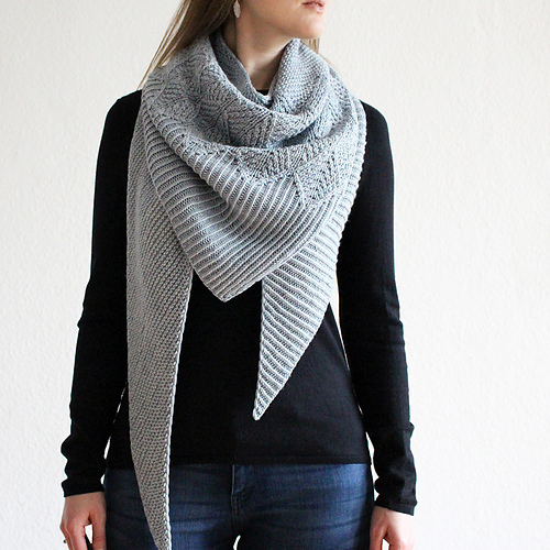 Ravelry: Frosted Leaves pattern by Lisa Hannes