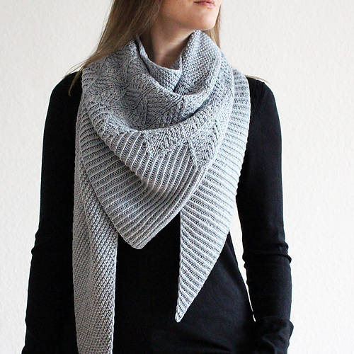 Ravelry: Frosted Leaves pattern by Lisa Hannes