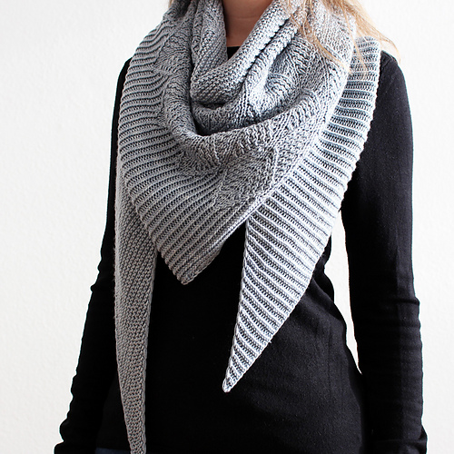 Ravelry: Frosted Leaves pattern by Lisa Hannes