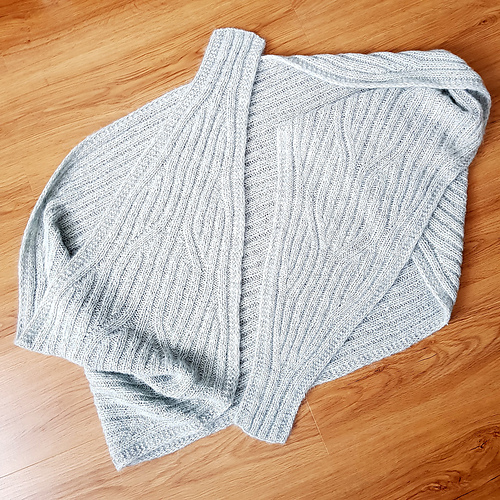 Ravelry: Coral Reef Wrap pattern by Lisa Hannes