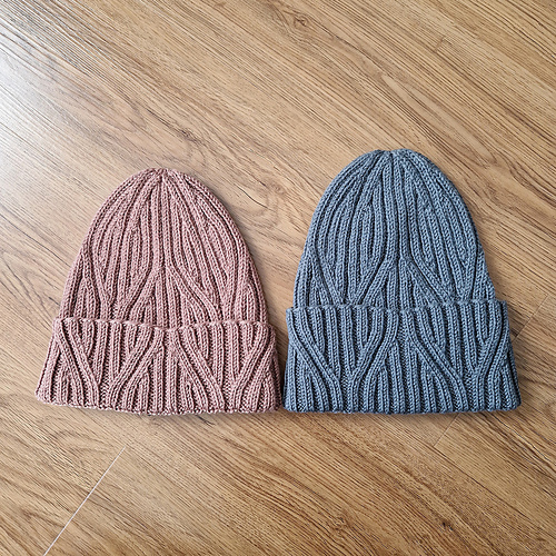 Ravelry: Coral Reef Hat pattern by Lisa Hannes